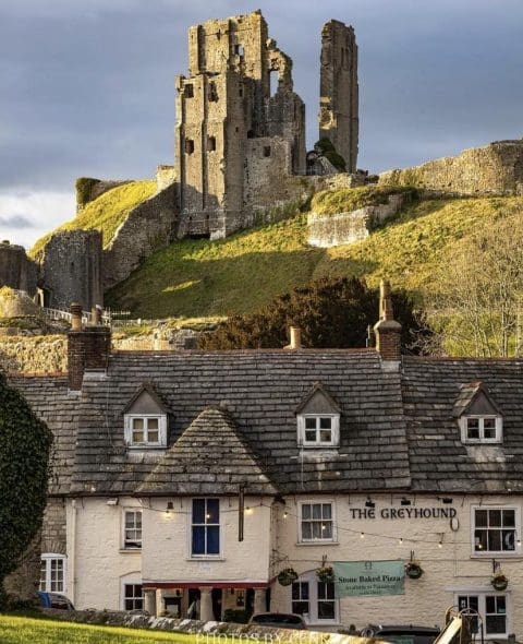 Best Pubs in Dorset: Discover the Jewel of Corfe Castle